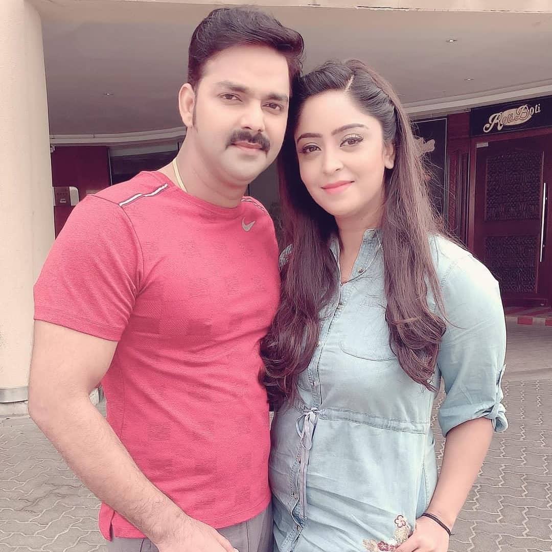 Actriz Bhojpuri Subhi Sharma